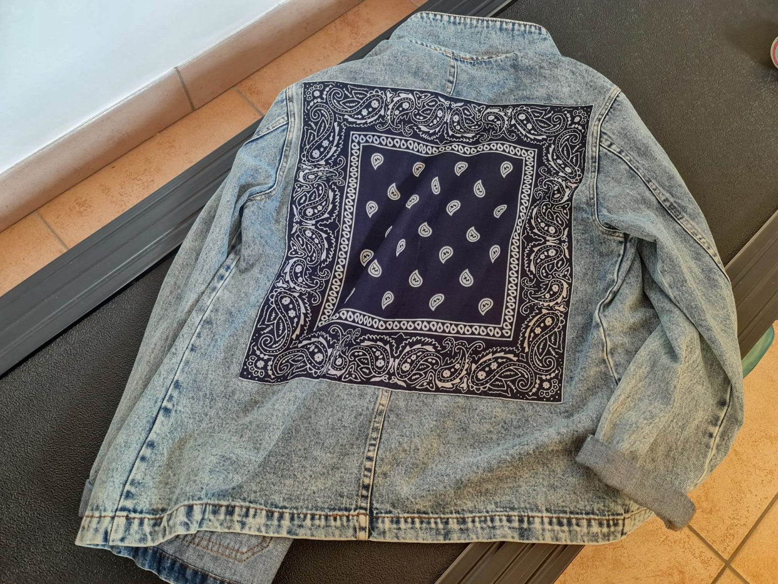 Customisation vêtements - Meilleurs tutos YouTube et idées faciles