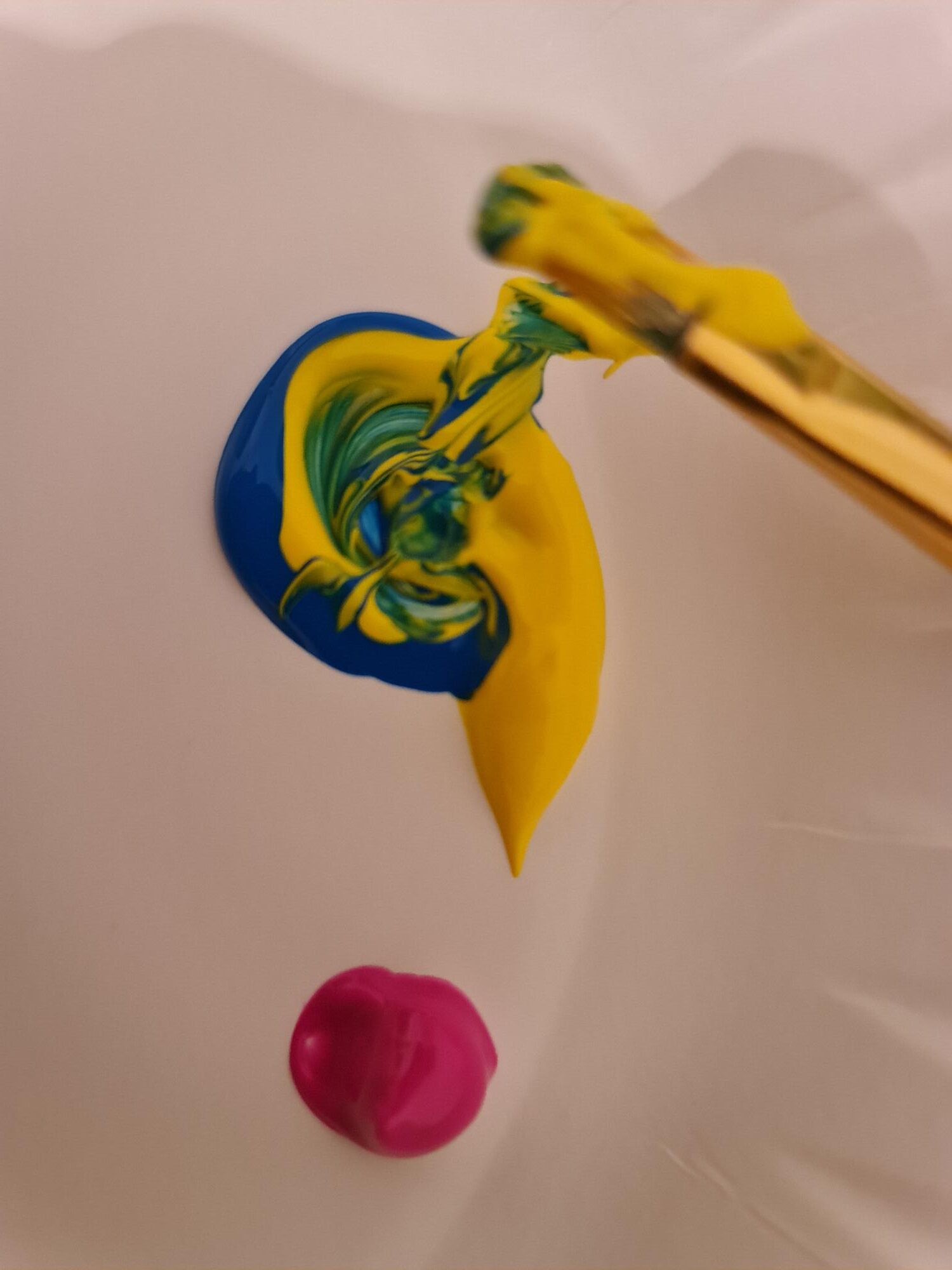 Comment faire du rouge en peinture - Quelles couleurs mélanger