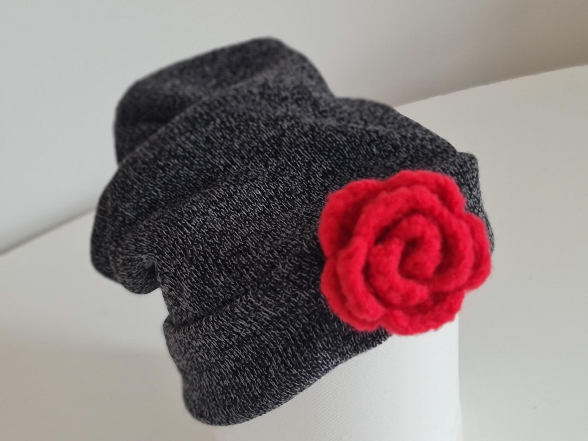 7 idées faciles pour personnaliser un bonnet